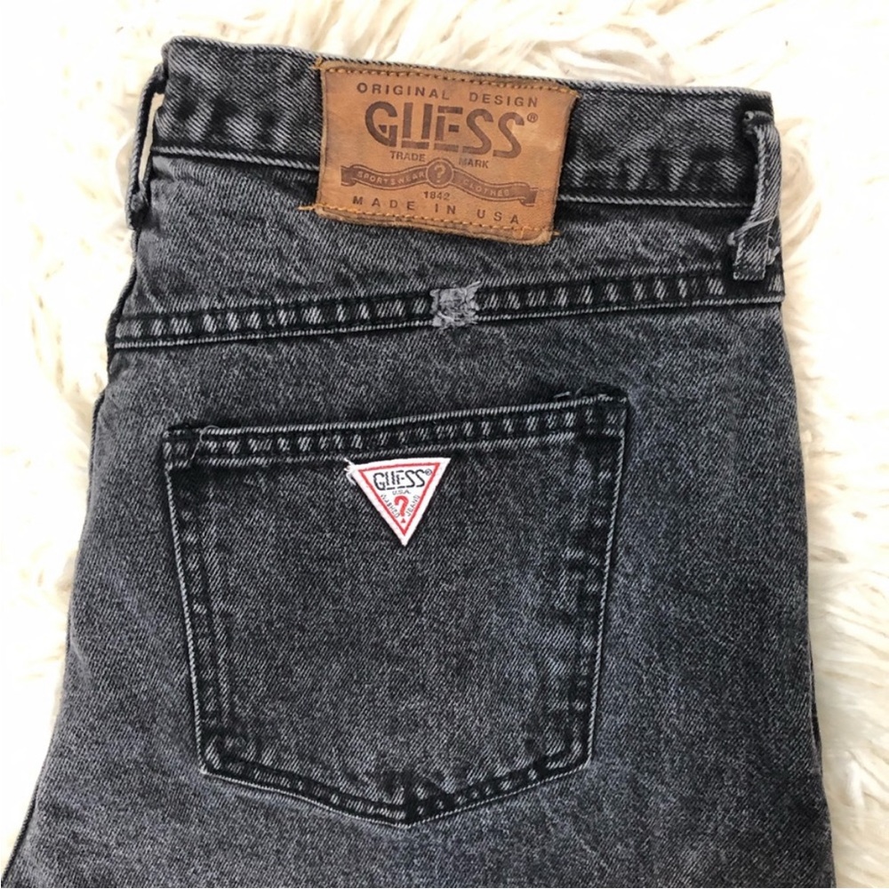 Vintage Guess Button Fly High Rise Mom Shorts - Gem